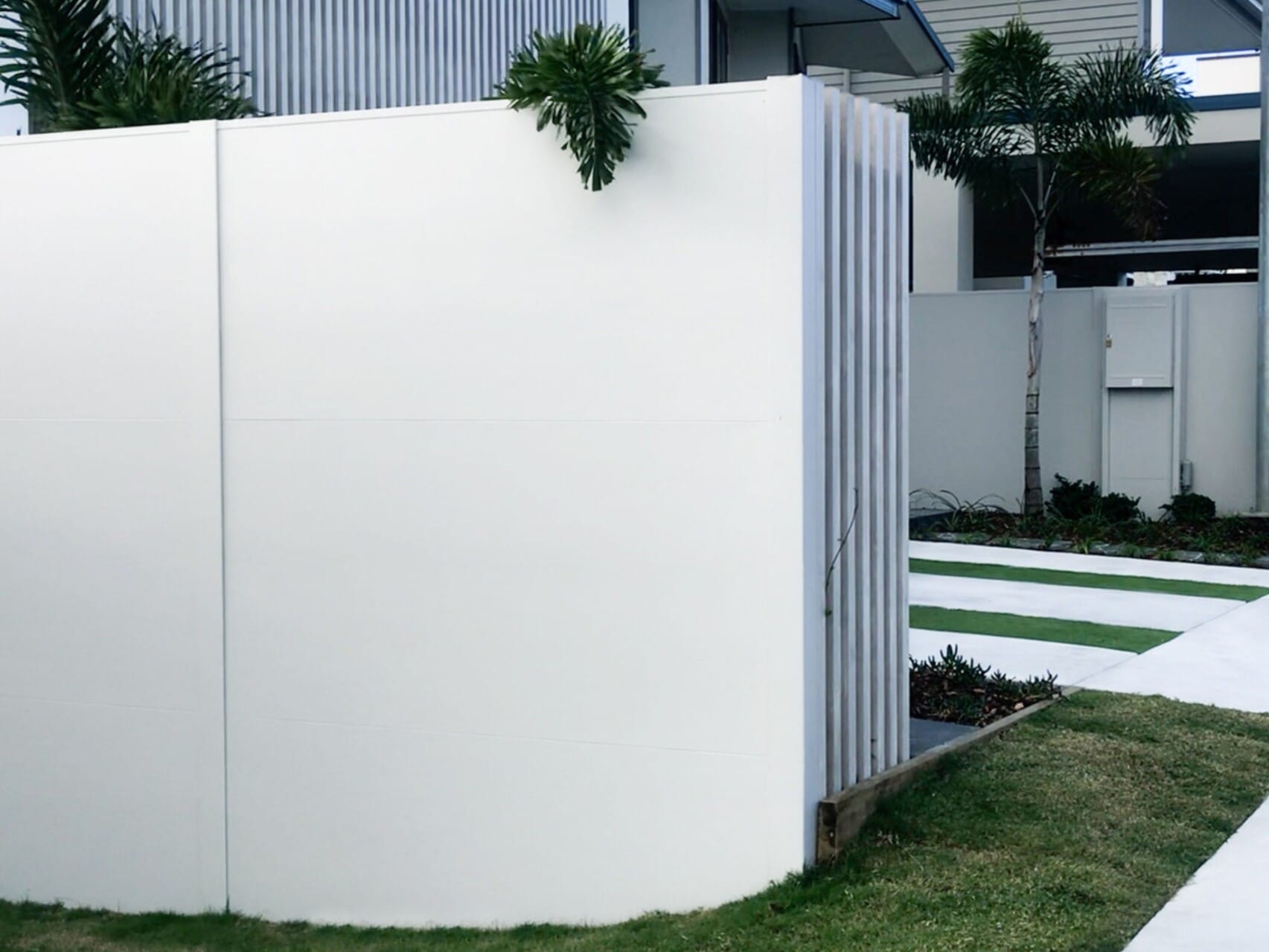 Integrate Retaining Walls In Boundary Fences | ModularWalls