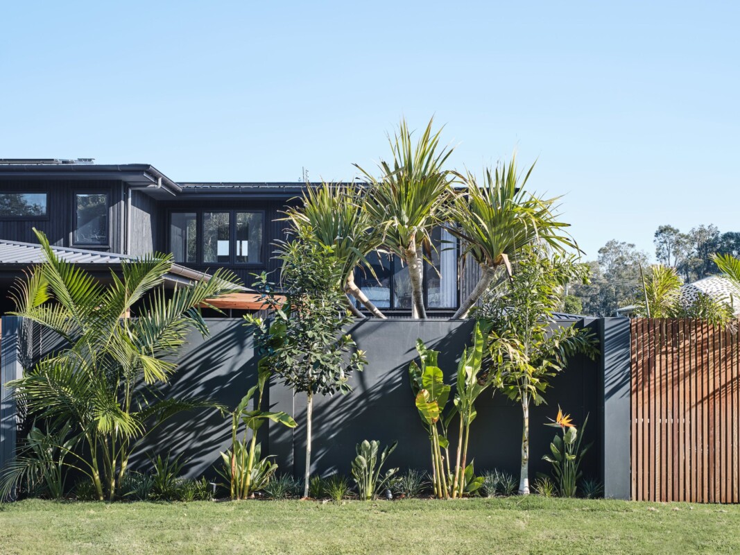 How To Choose A Front Wall For Your Home | ModularWalls