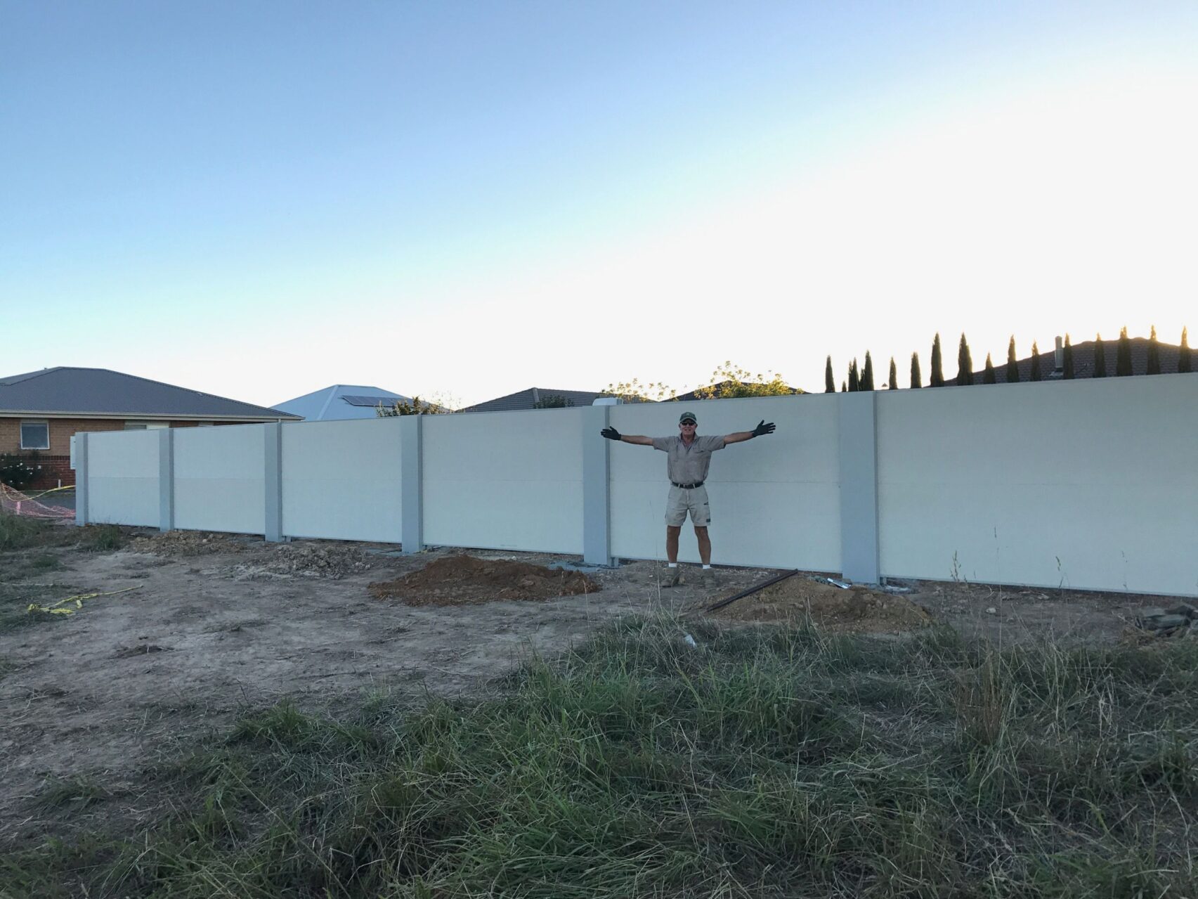 The 8-Step Guide to our DIY Fencing Systems | ModularWalls