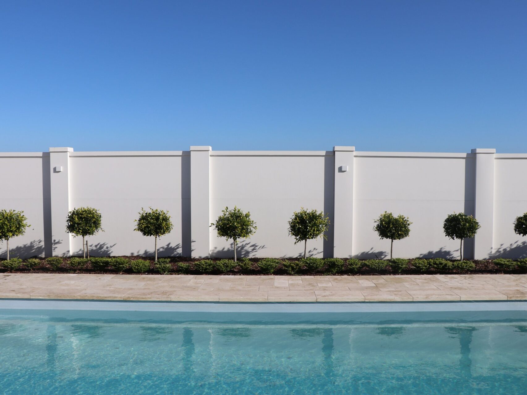 The 8-Step Guide to our DIY Fencing Systems | ModularWalls