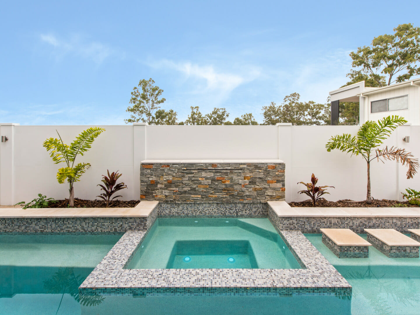 Coastal Vs Hamptons Style - 5 Main Differences | ModularWalls