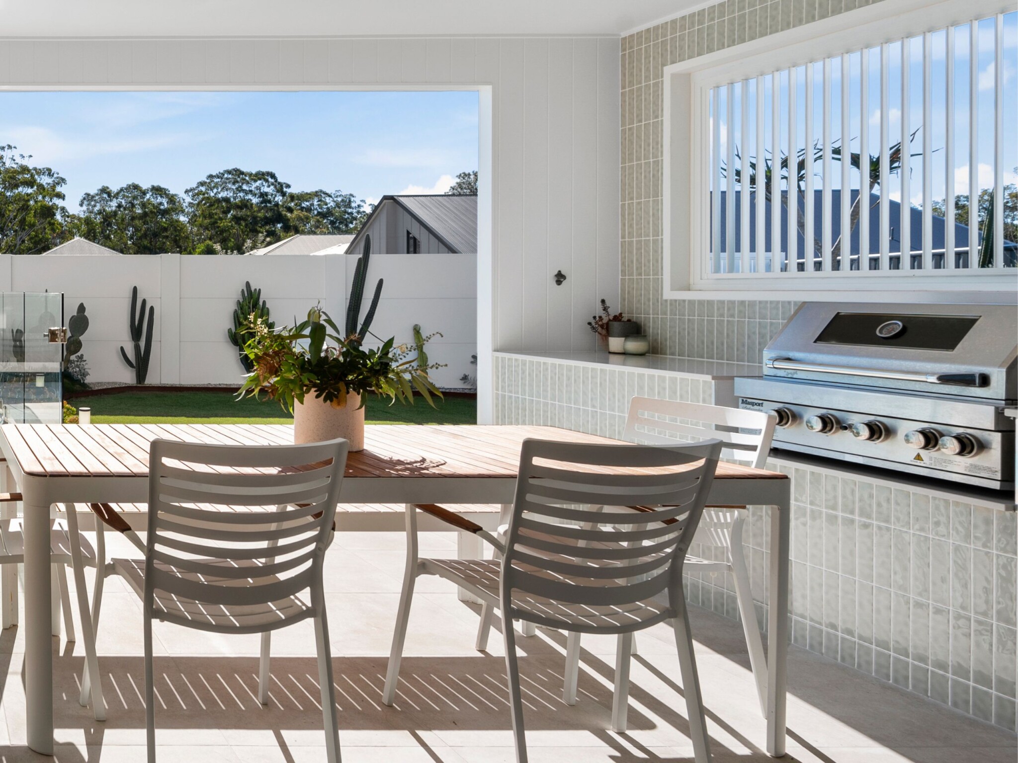 Outdoor Feature Tiles - Design Trend | ModularWalls