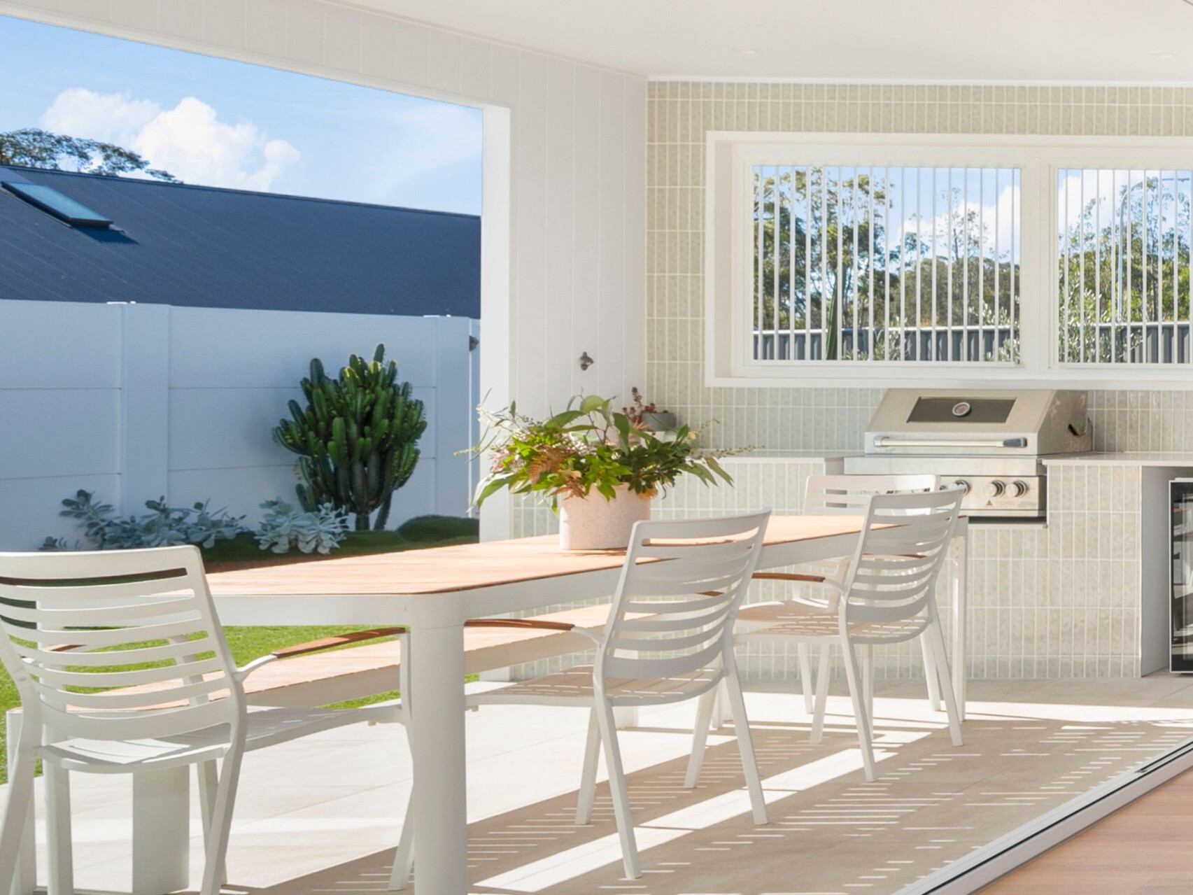 Outdoor Kitchens - Design Trend | ModularWalls