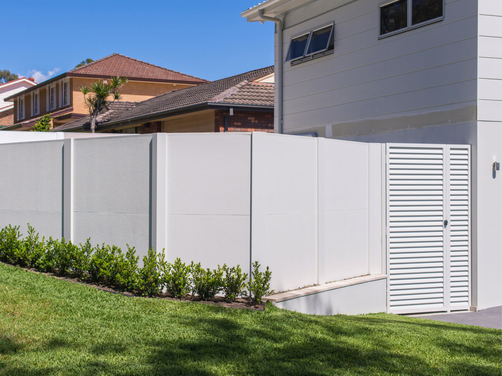 The BAL40 Fence That Saves Time and Money | ModularWalls