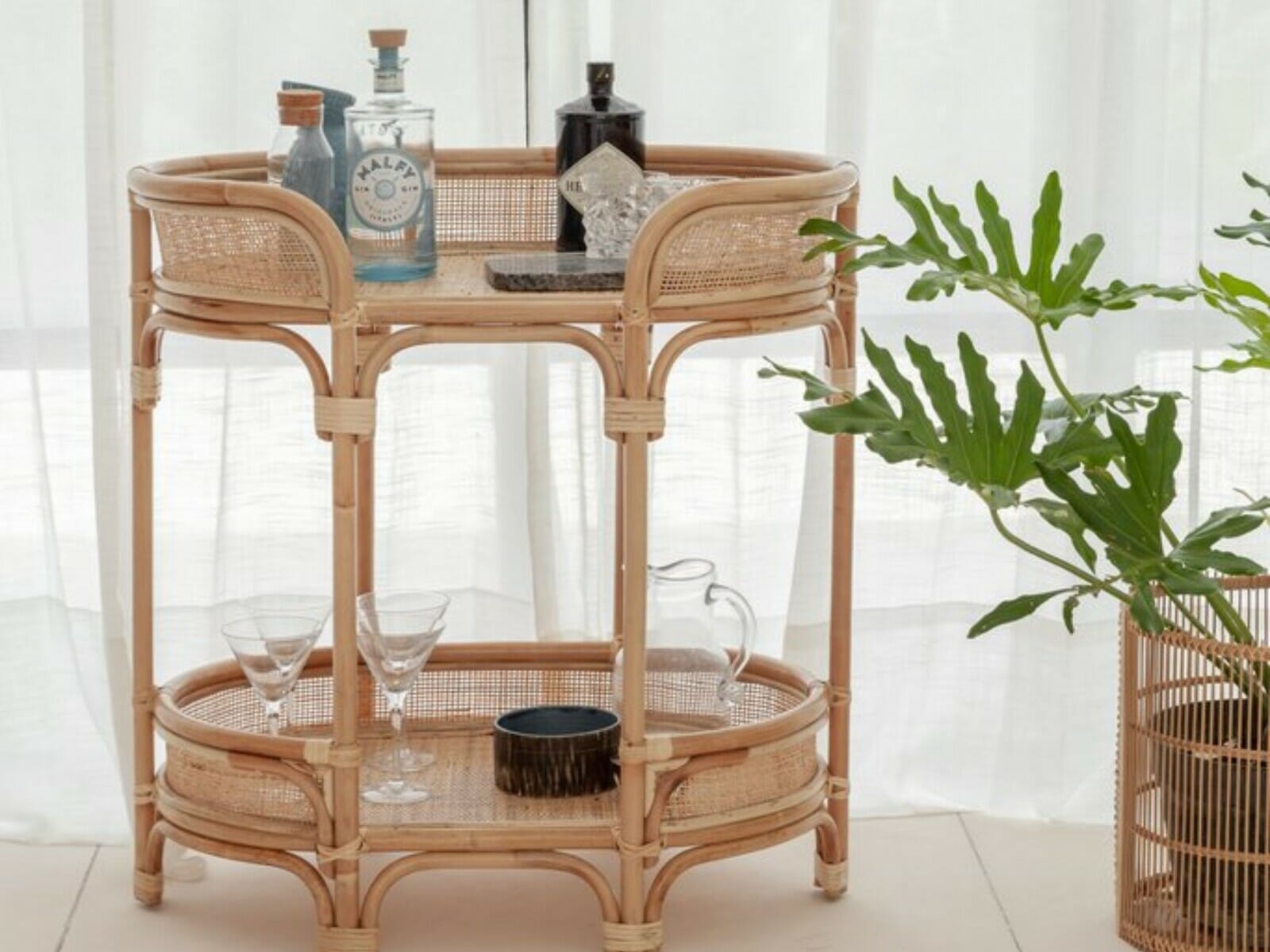 Outdoor Bar Cart - Design Trend of the Month | ModularWalls