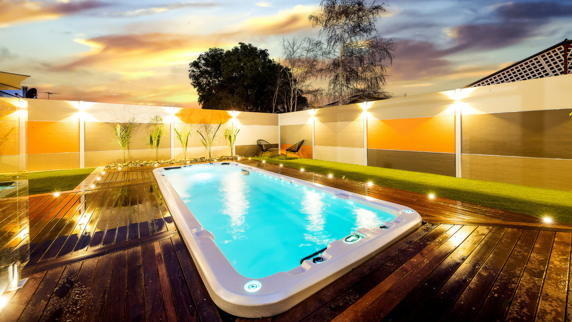 SlimWall® Delivers Striking Pool Fence | ModularWalls