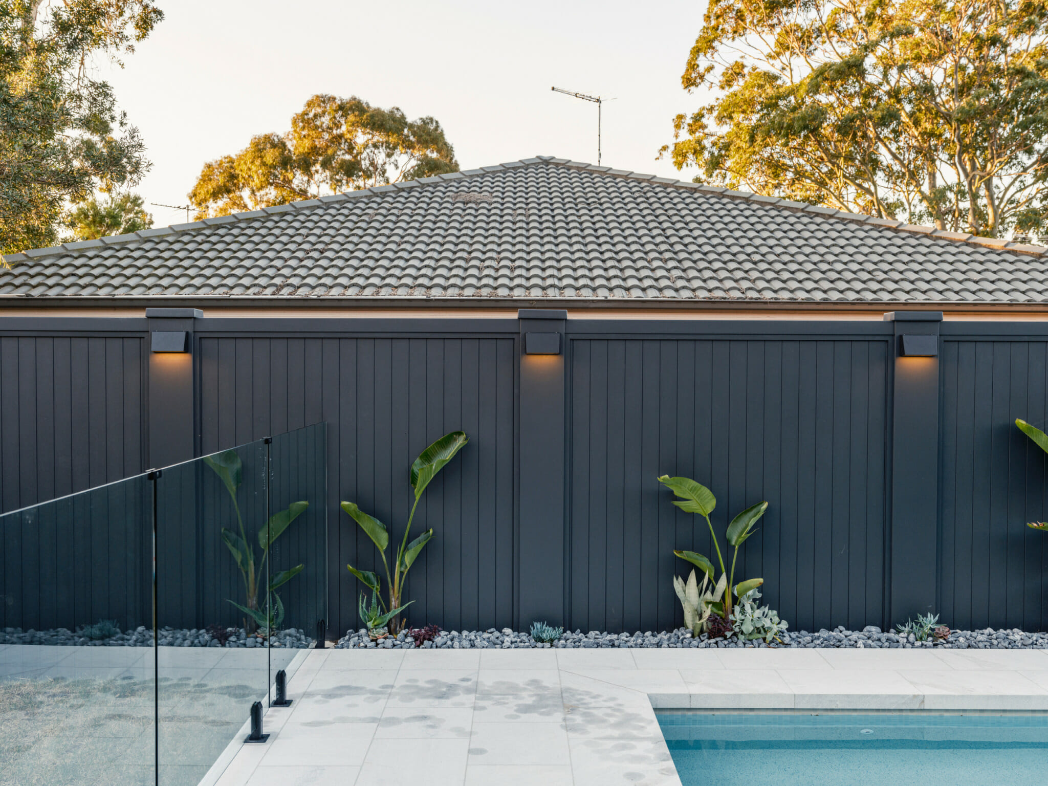 How to Create the Perfect Outdoor Living Space | ModularWalls