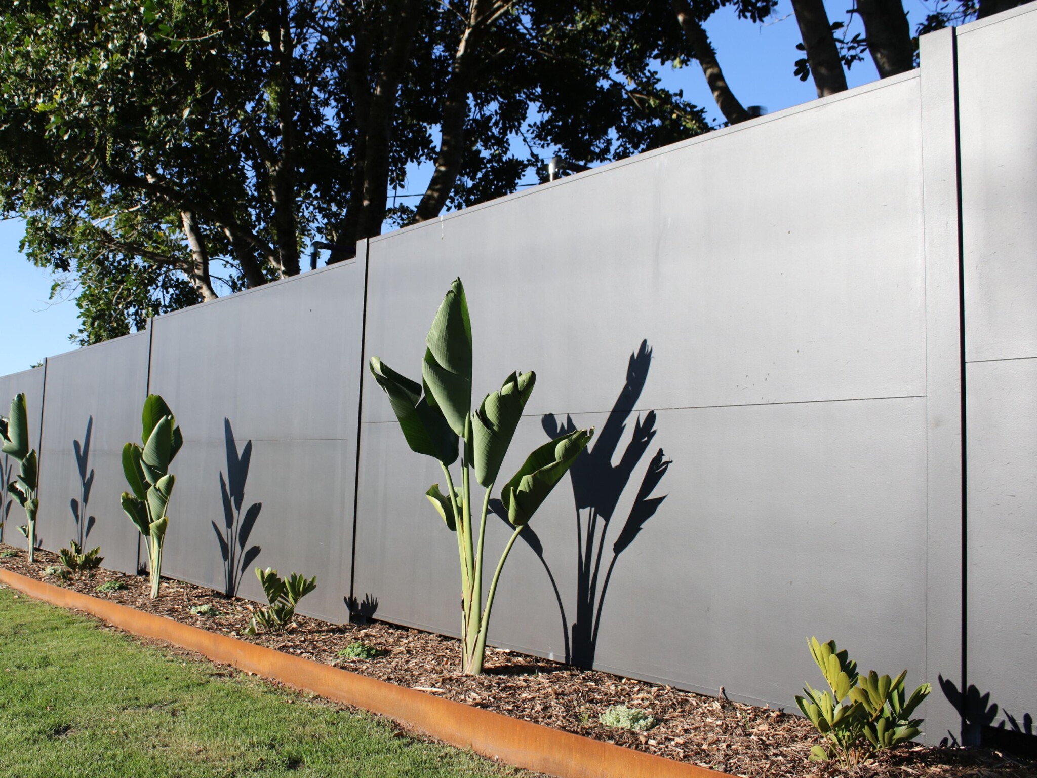 Premium Modular Walls and Fences | ModularWalls