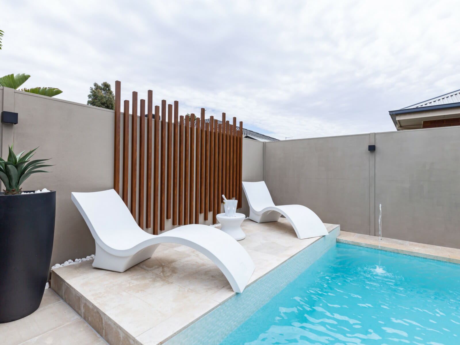 Pot Plant Pots – Design Trend of The Month | ModularWalls