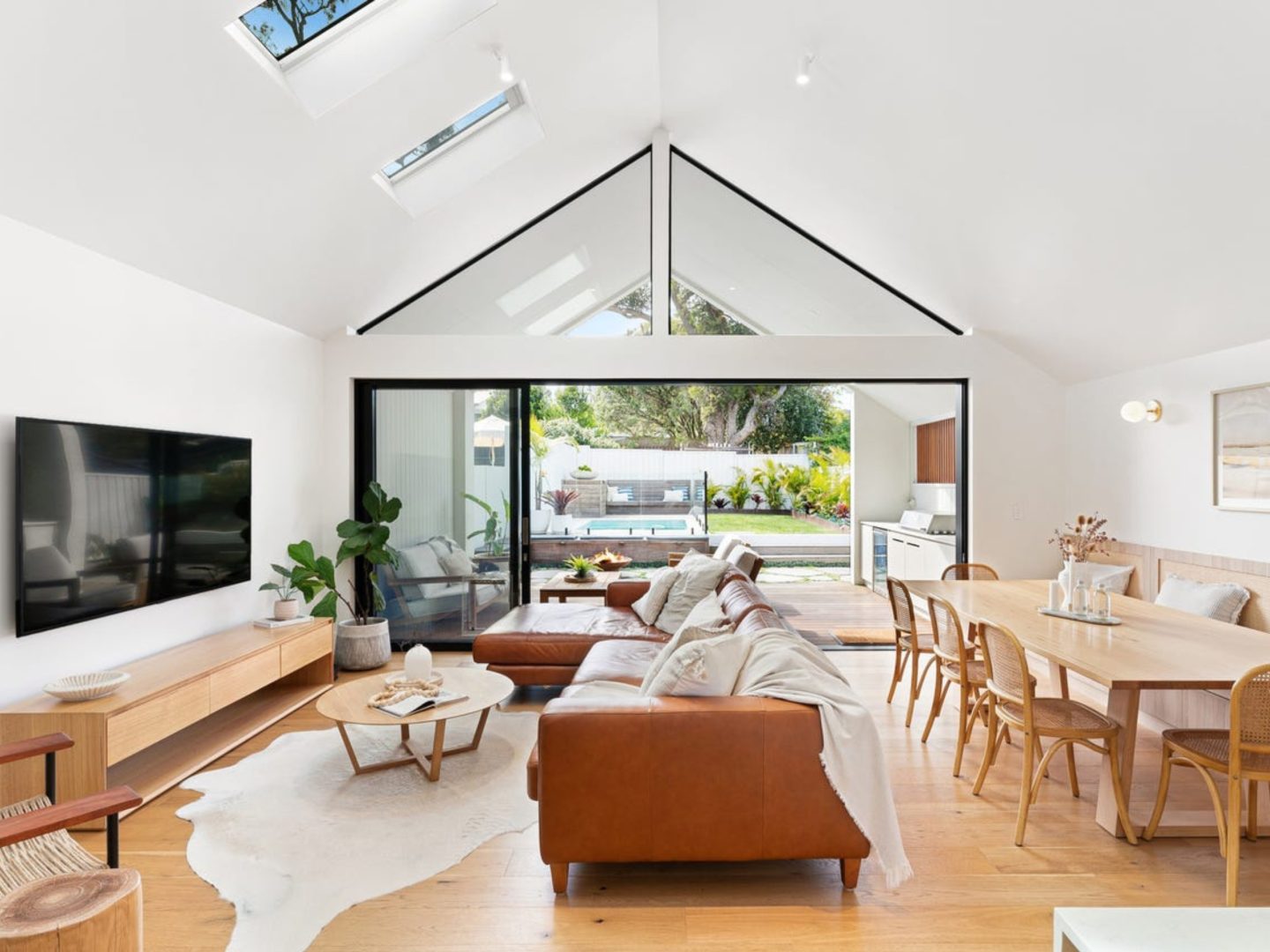 Coastal Vs Hamptons Style - 5 Main Differences | ModularWalls