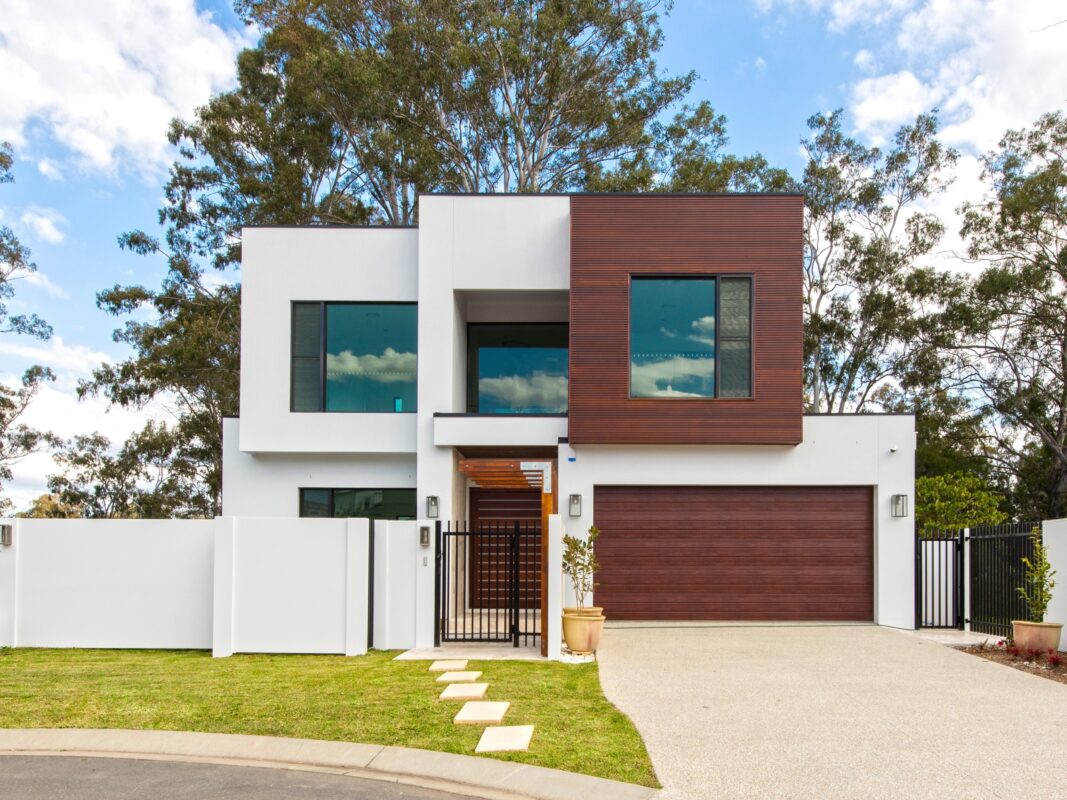 How To Choose A Front Wall For Your Home | ModularWalls