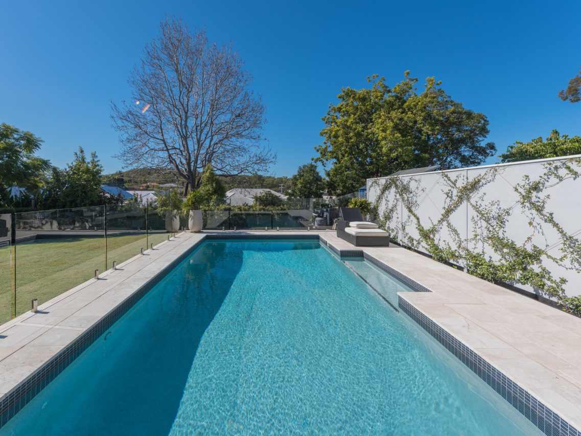 Inspiring Pool & Outdoor Wall Ideas | ModularWalls