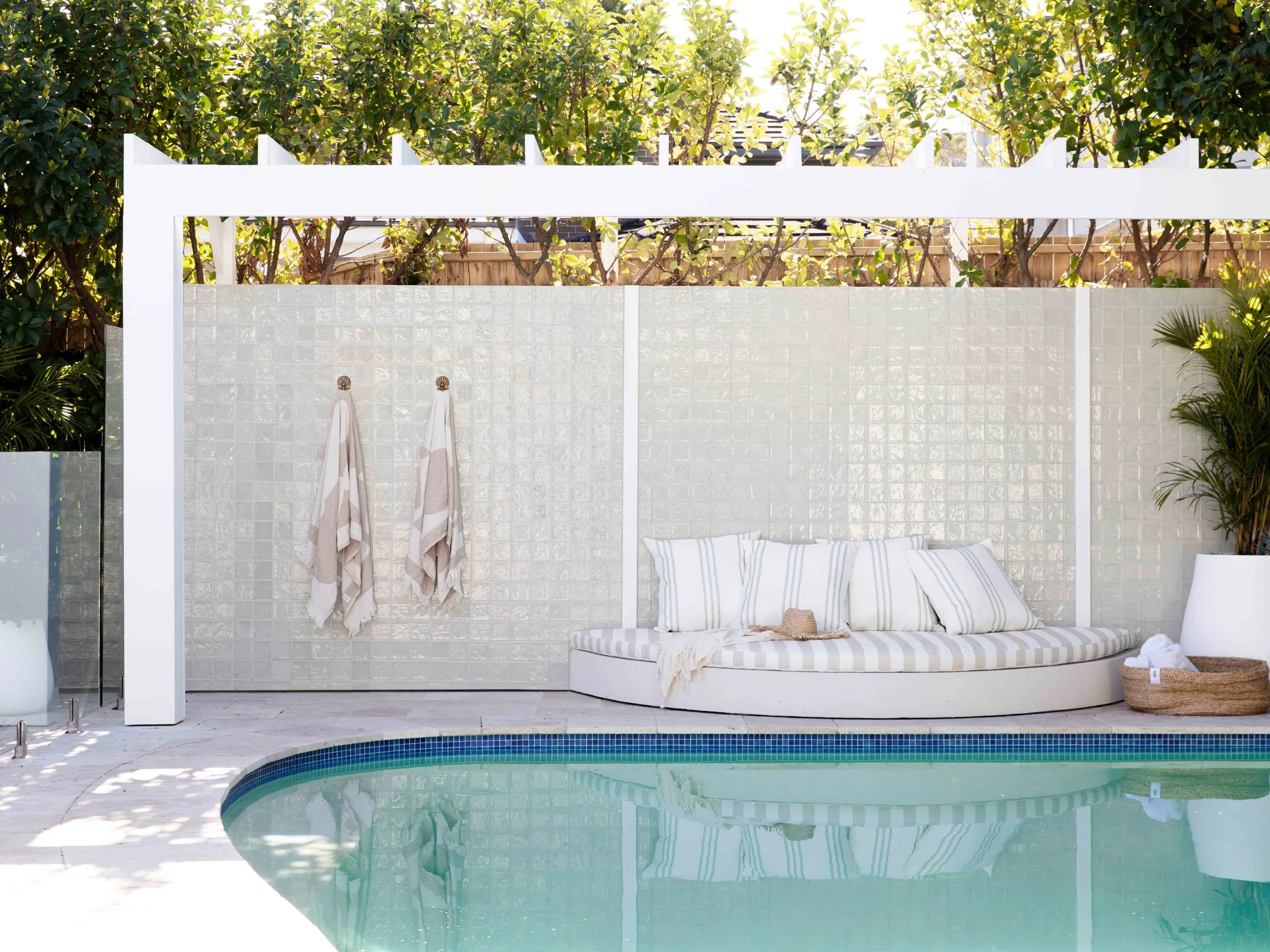 Inspiring Pool & Outdoor Wall Ideas | ModularWalls