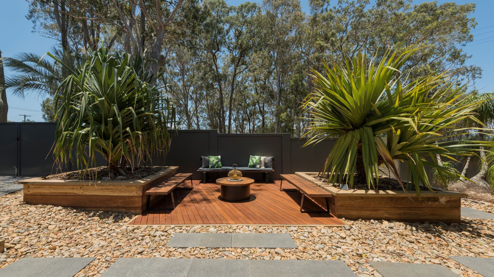 Small Backyard Ideas – Design Trend | ModularWalls