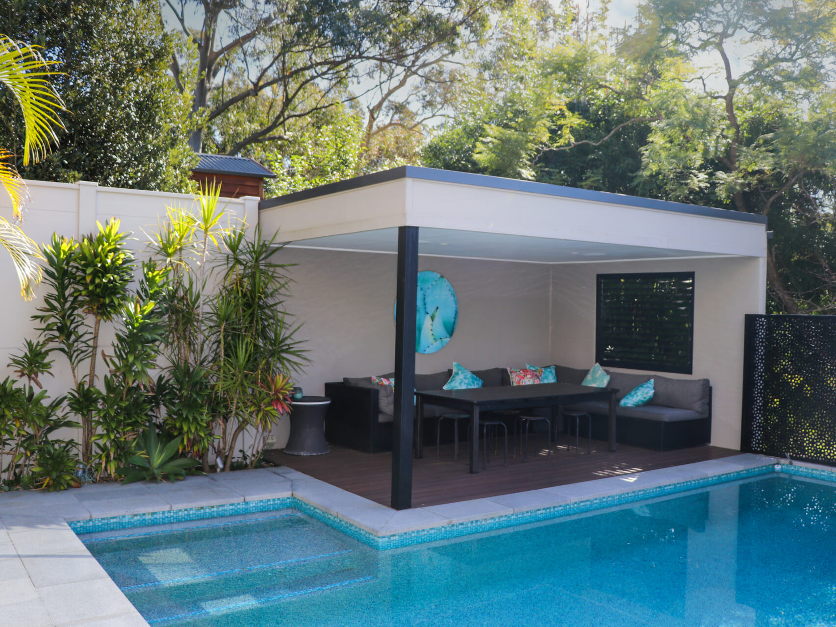 Outdoor Entertaining Area Design Tips | ModularWalls