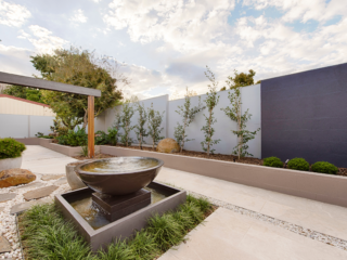 8 Upcycled and Re-Purposed Water Feature Ideas | ModularWalls