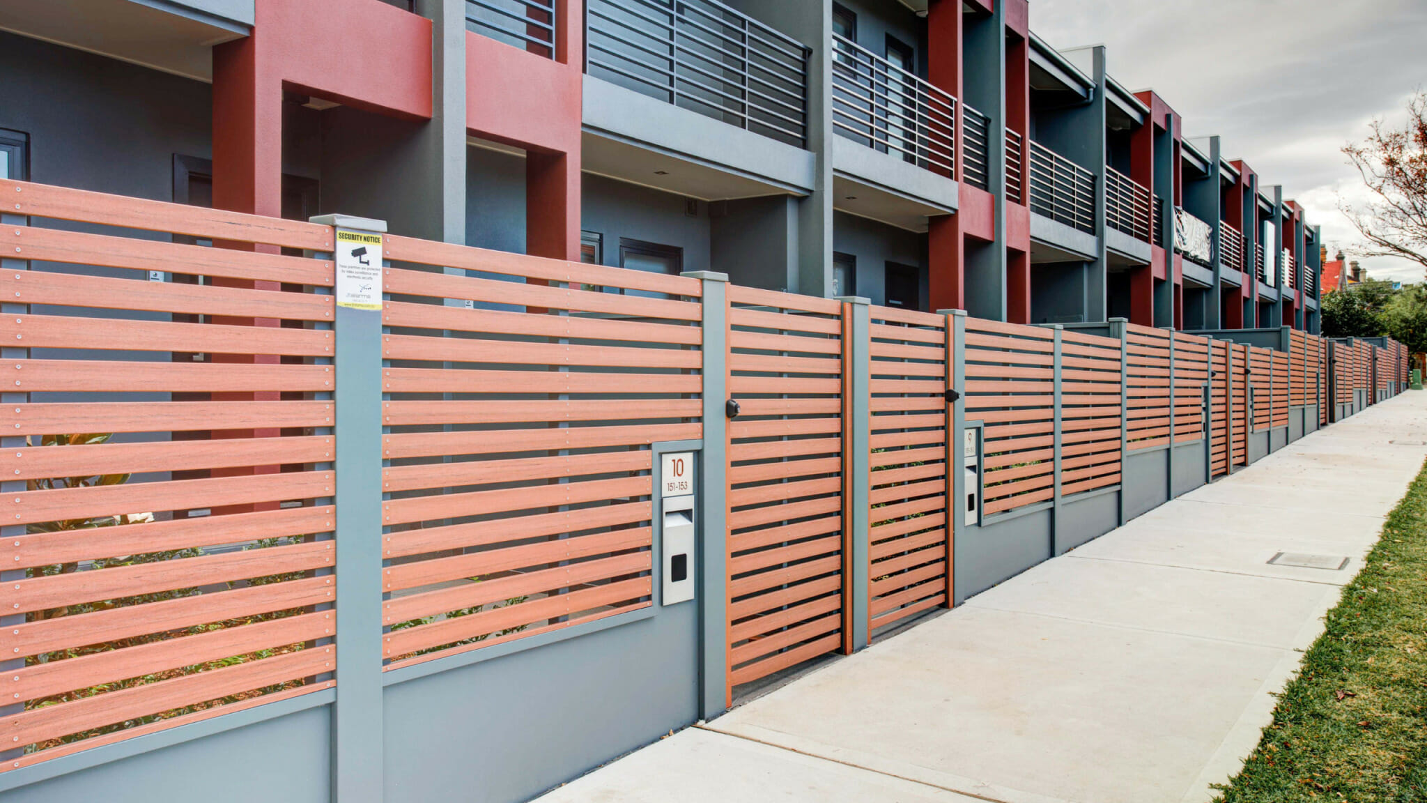 Rail Corridor Noise Barrier for Walka Grange Village | ModularWalls