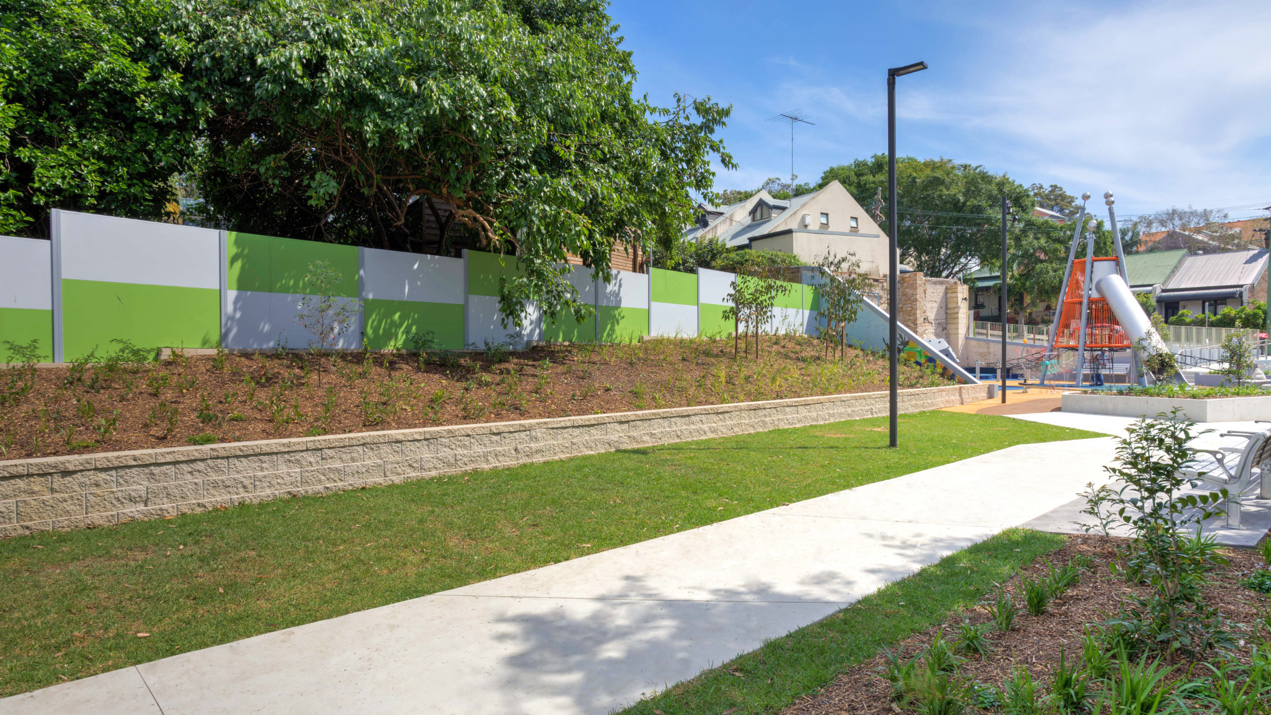 Public Acoustic Wall Minimises Park Noise | ModularWalls
