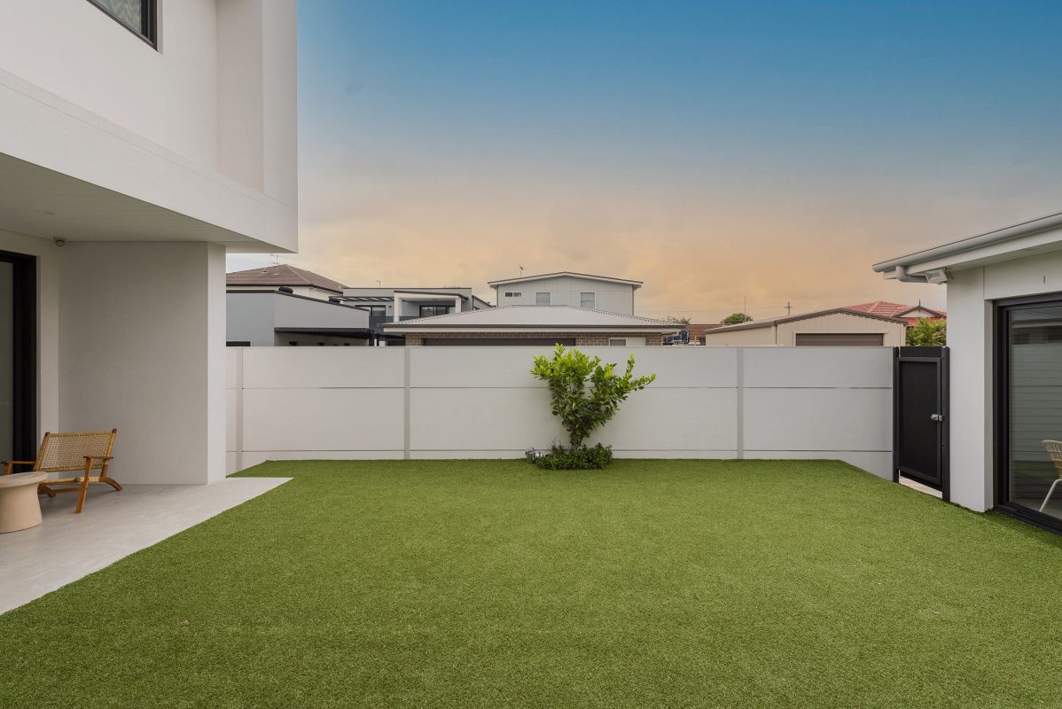 Premium Modular Walls and Fences | ModularWalls