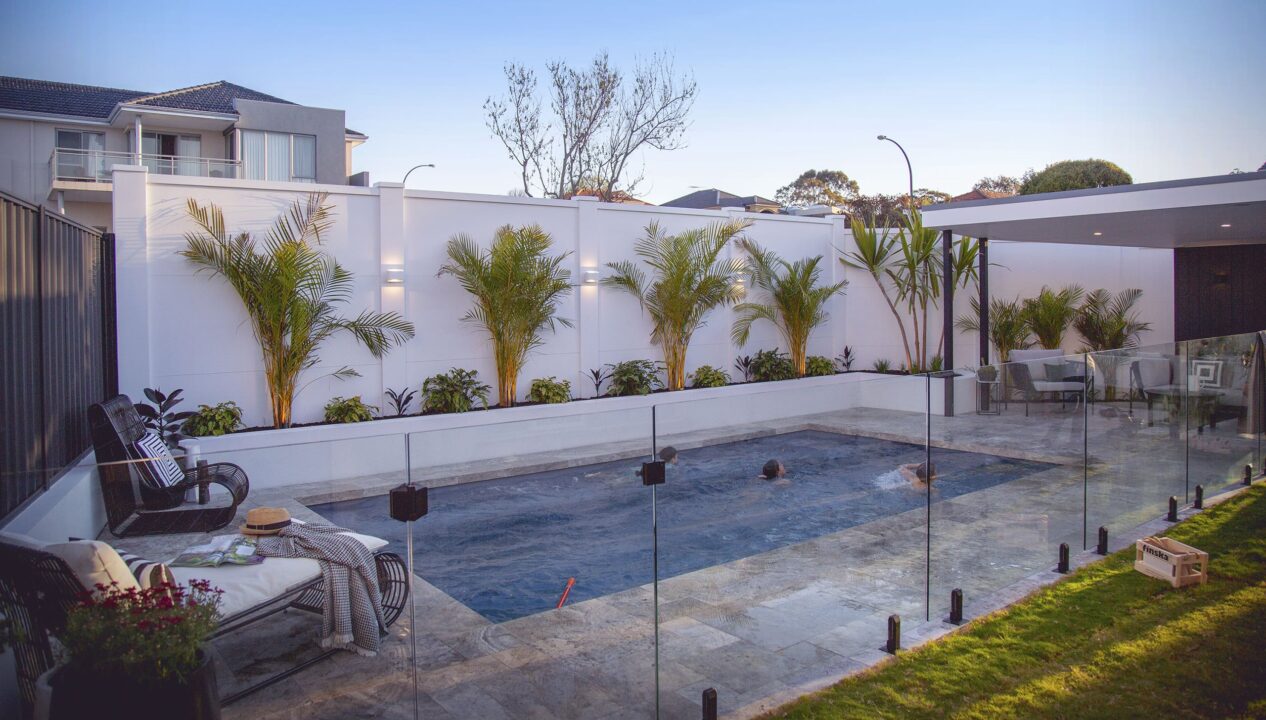 Pool Walls & Fencing Systems | ModularWalls