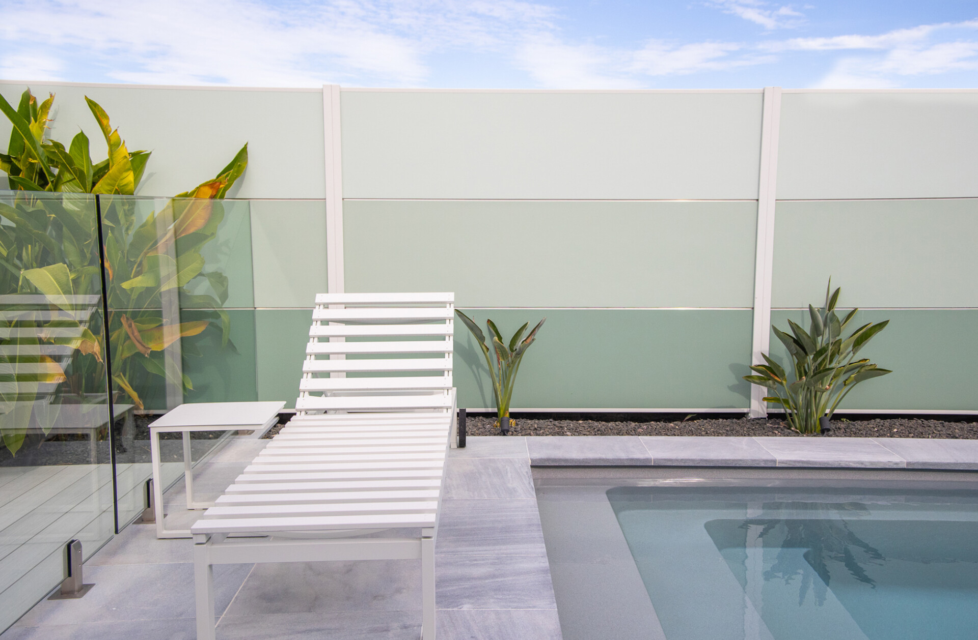 Outdoor Feature Walls | ModularWalls