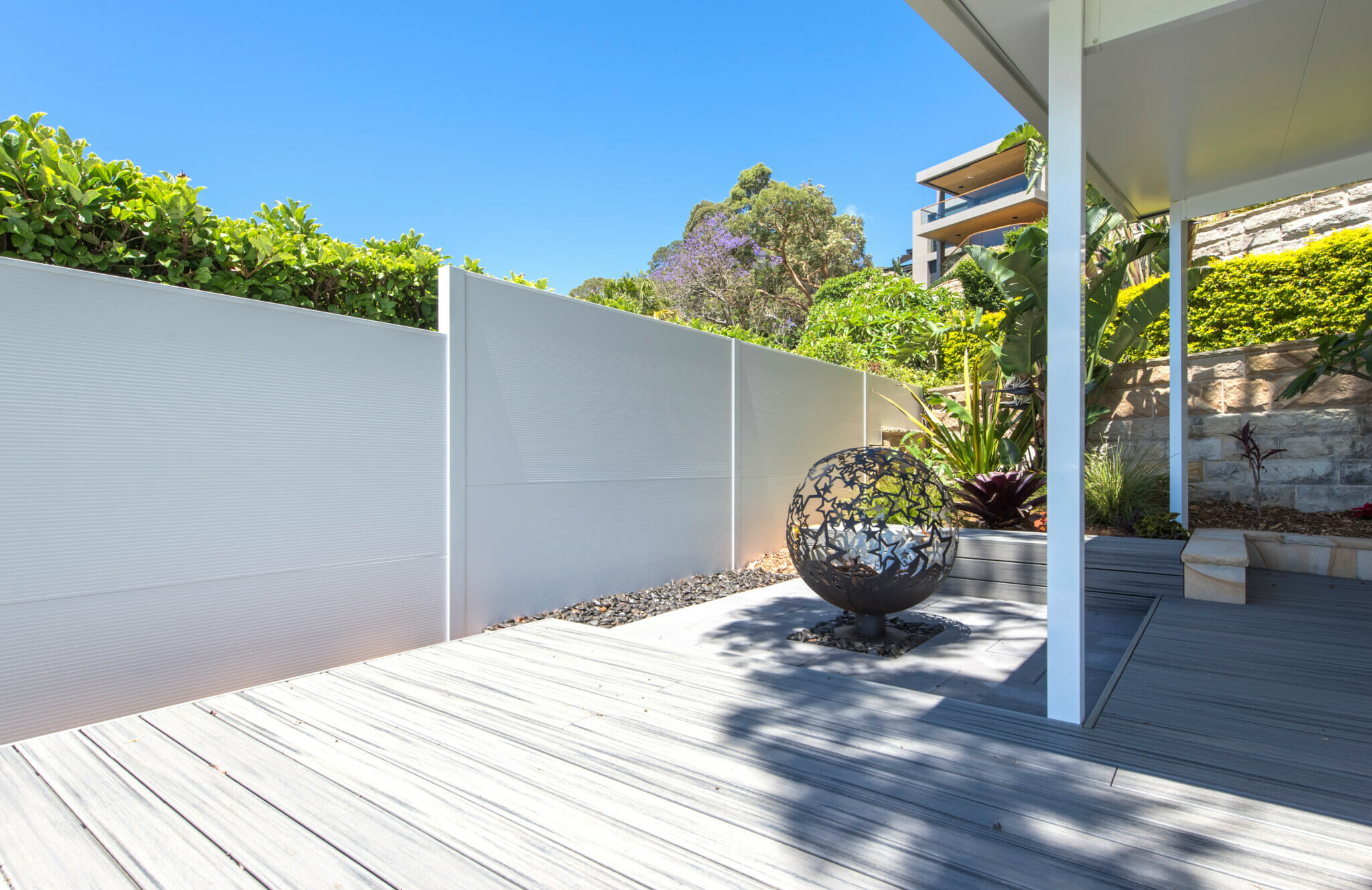 TrendWall®: The Fence for Coastal Homes | ModularWalls