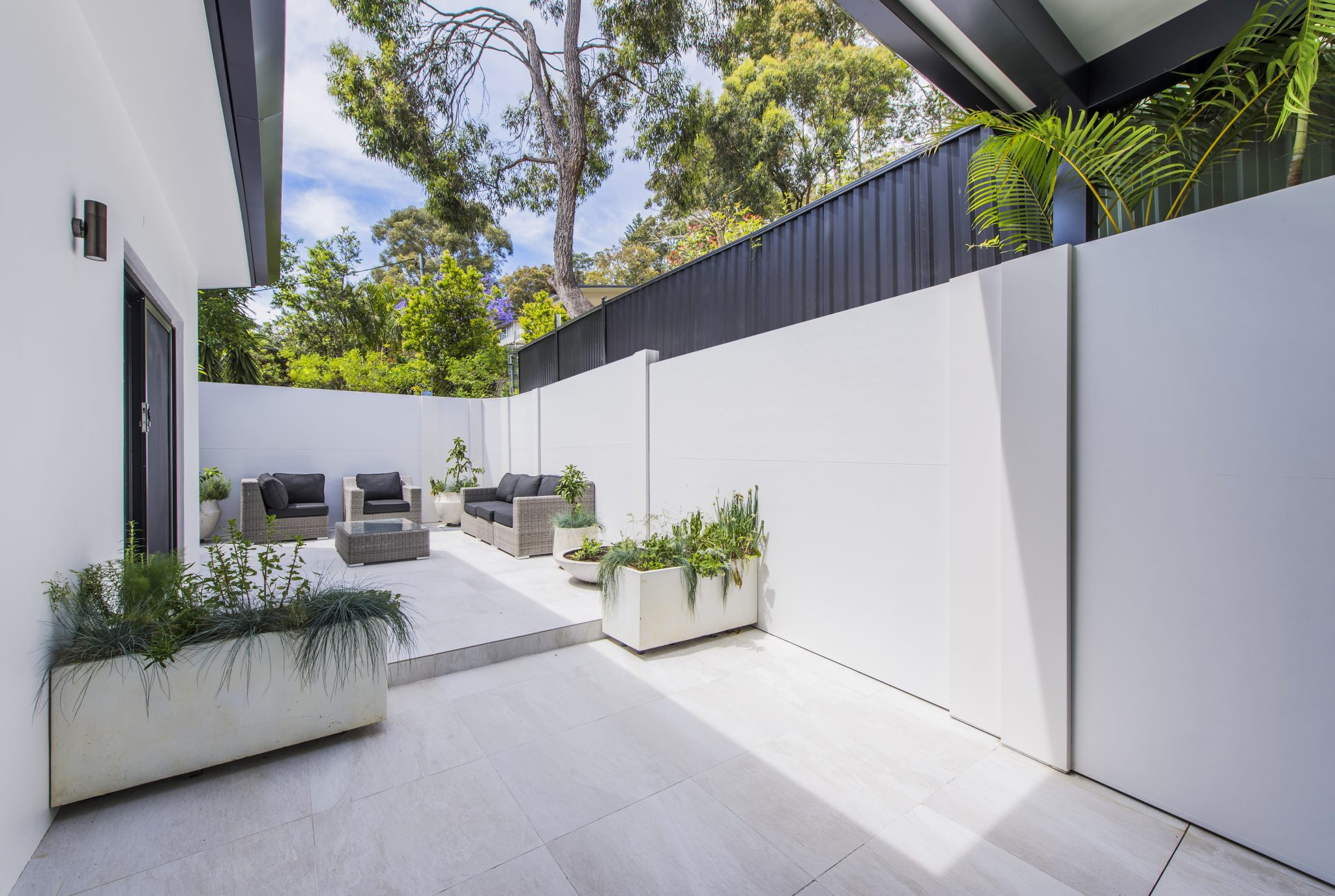 Acoustic Fences, Noise Walls & Noise Barriers | ModularWalls