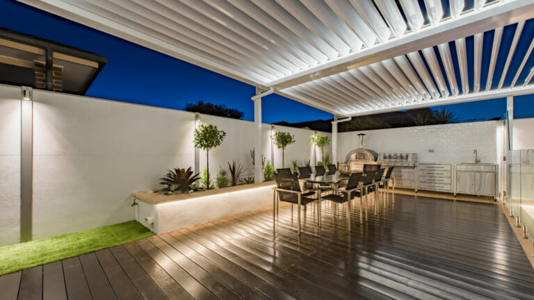 Outdoor Entertaining Area Design Tips | ModularWalls