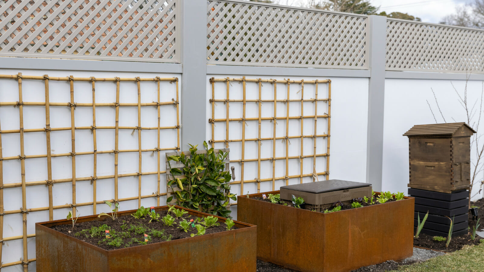 How To Choose A Front Wall For Your Home | ModularWalls