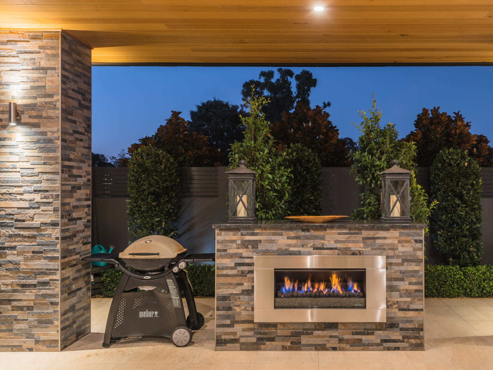 Outdoor Fireplaces - Design Trend | ModularWalls