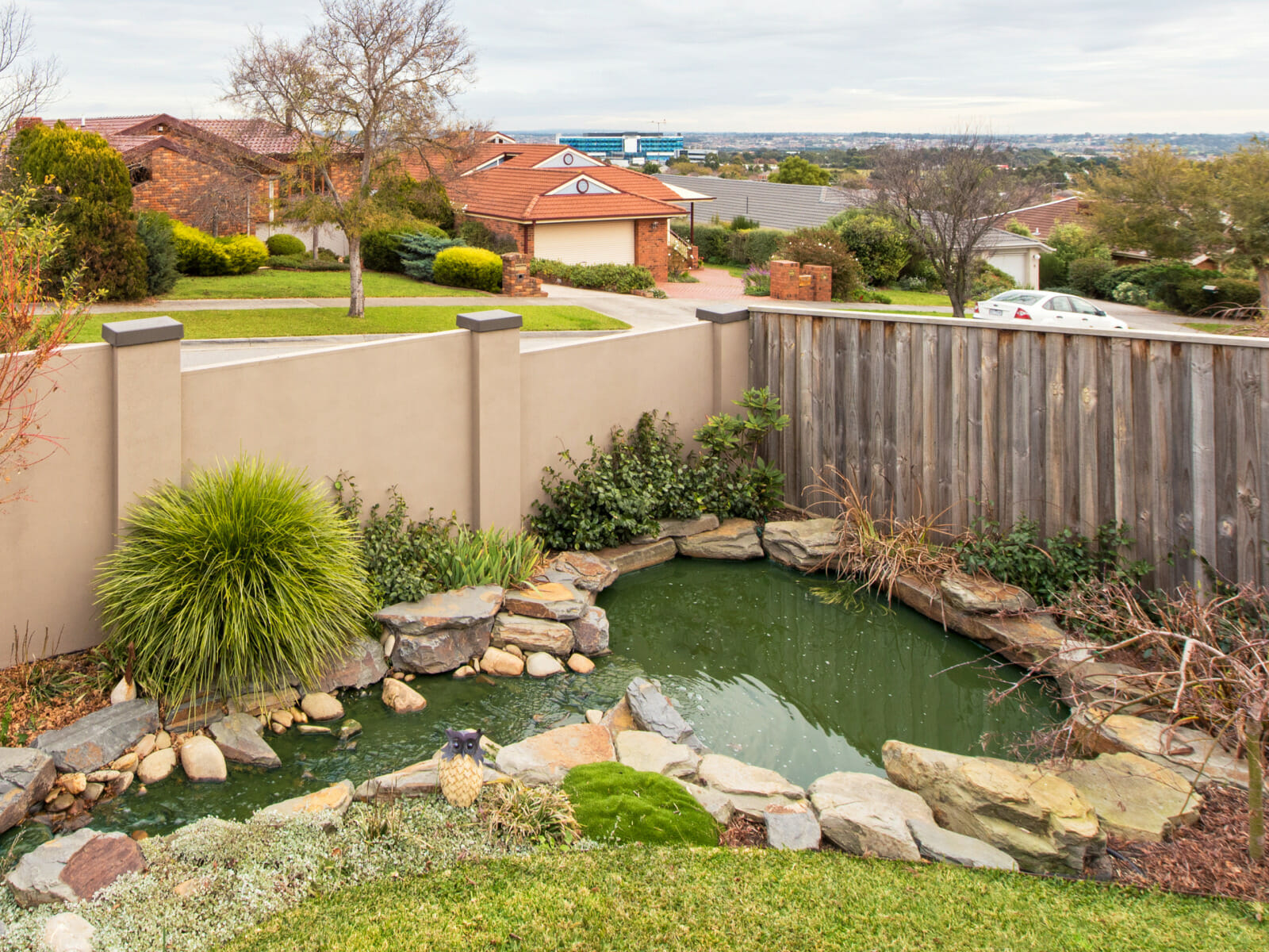 Modular Fencing Vs Timber Fencing | ModularWalls