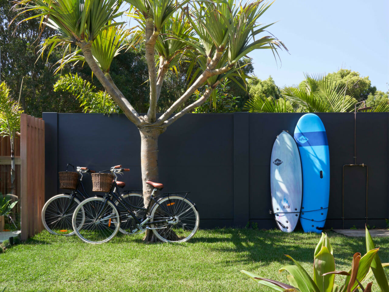 DIY Ideas – How to Level Ground by Hand | ModularWalls