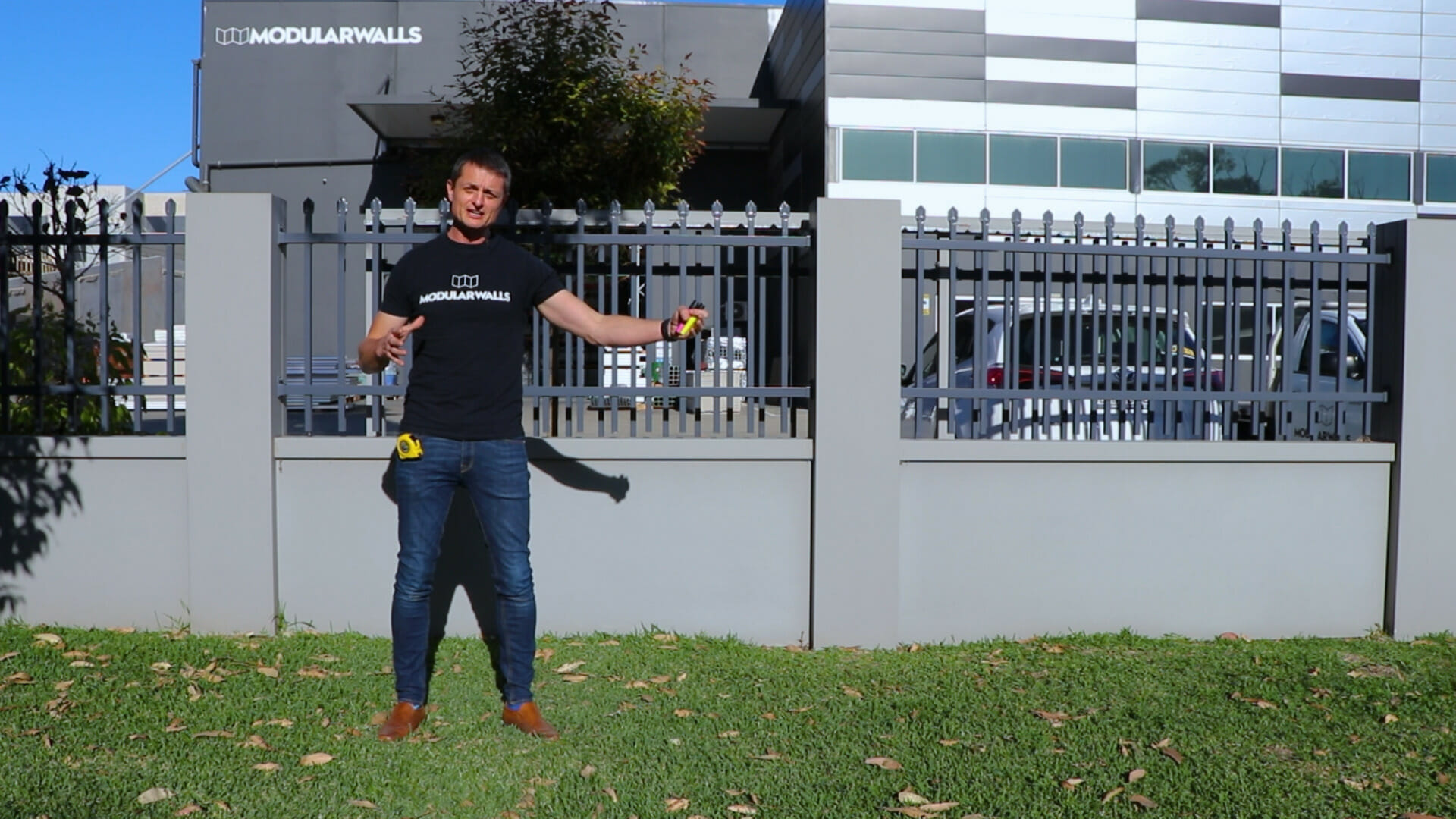 Site Measurements: 4 Fencing Quote Methods | ModularWalls