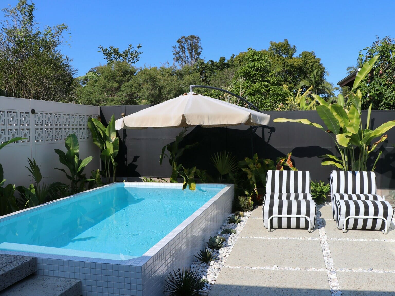 Premium Modular Walls and Fences | ModularWalls