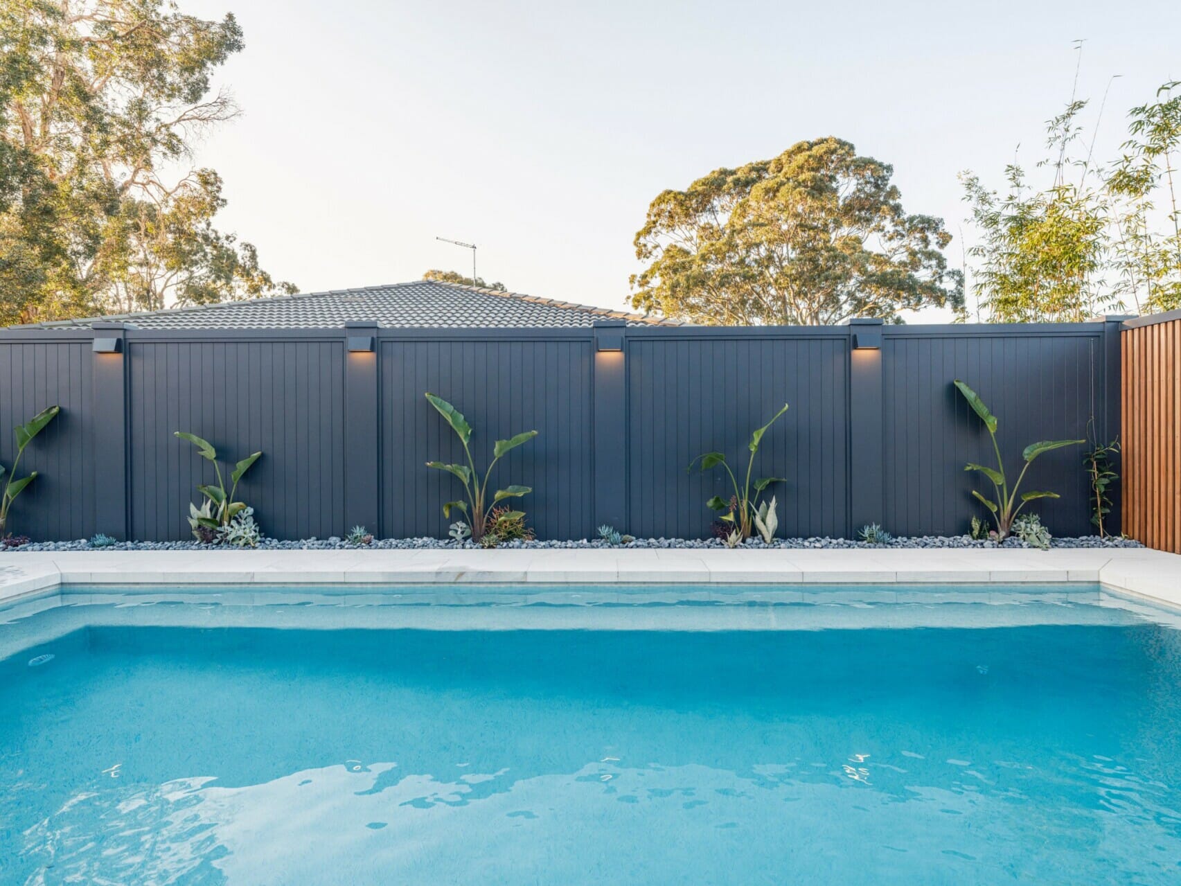 Outdoor Feature Walls | ModularWalls