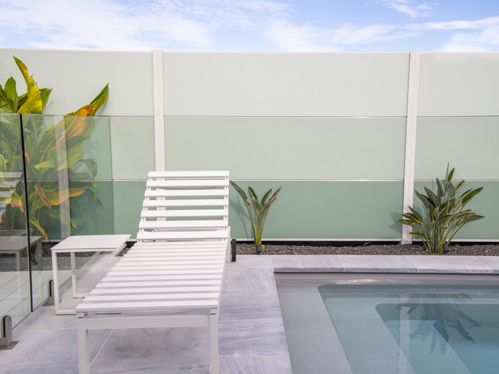 Outdoor Feature Walls | ModularWalls