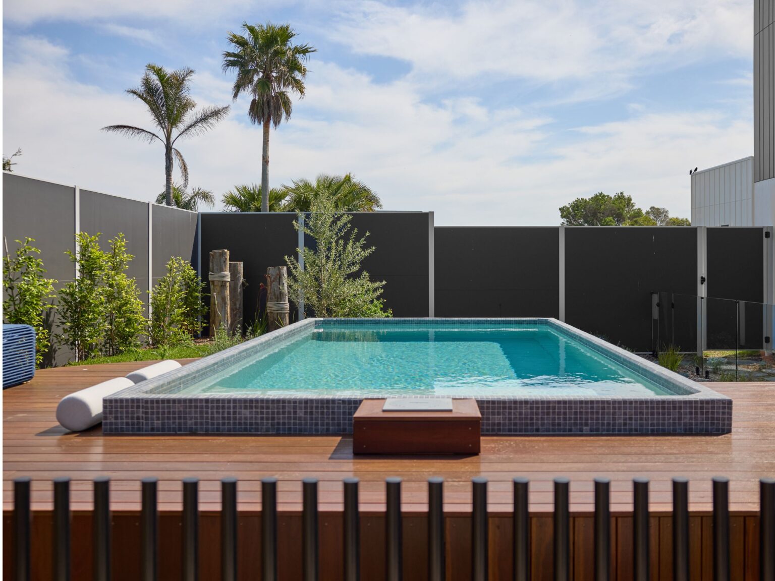 Premium Modular Walls and Fences | ModularWalls