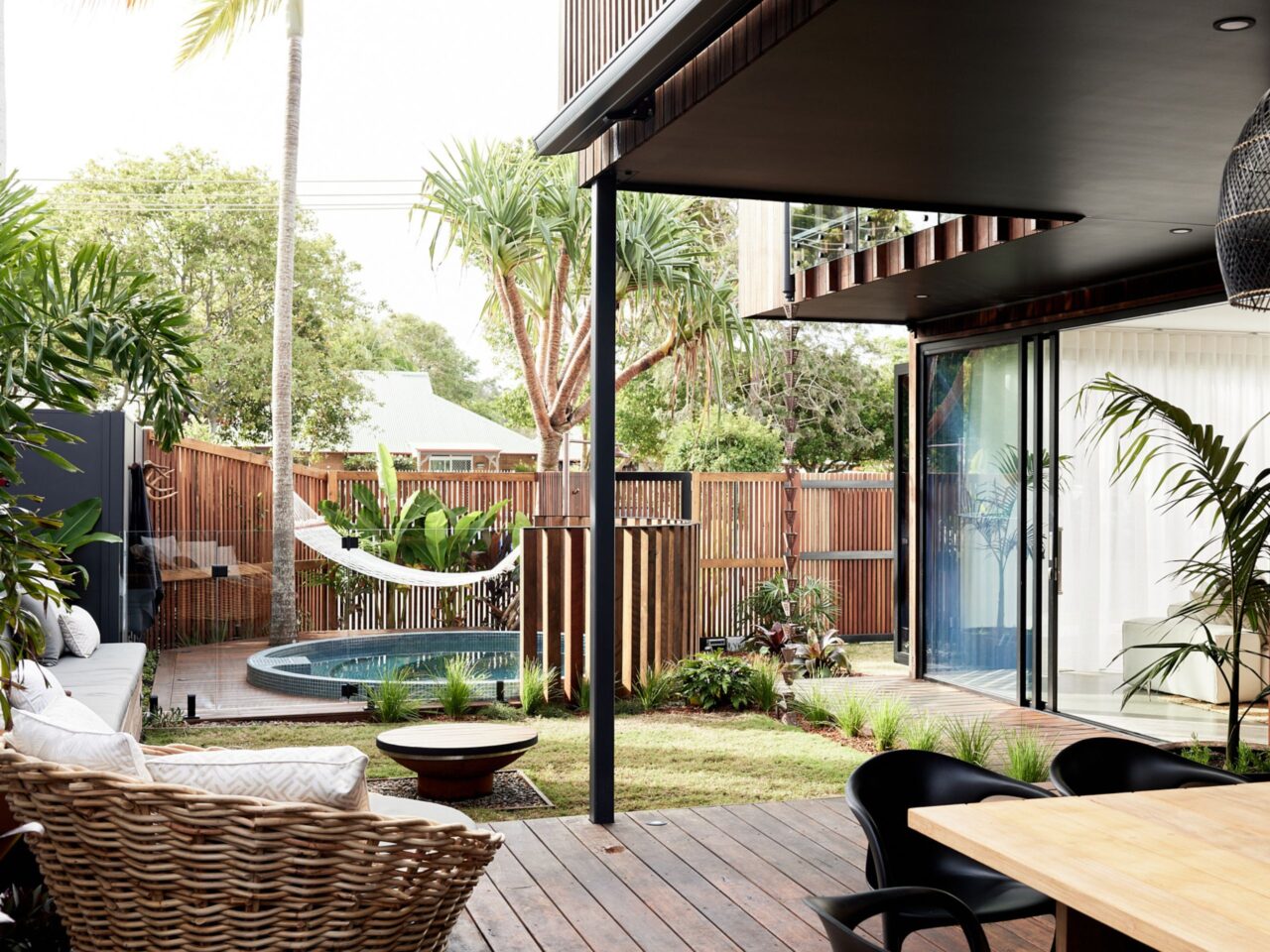 Tips & Ideas For Transforming Your Courtyard | ModularWalls