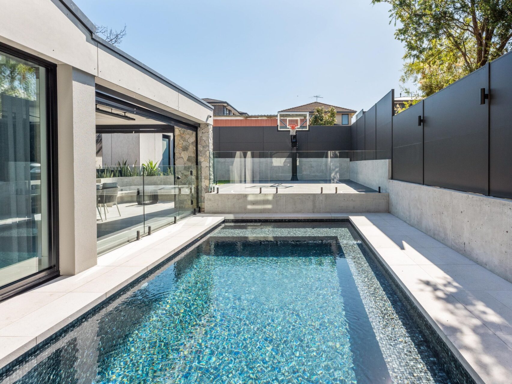 Contemporary Fence Design: Our Ten Step Guide | ModularWalls